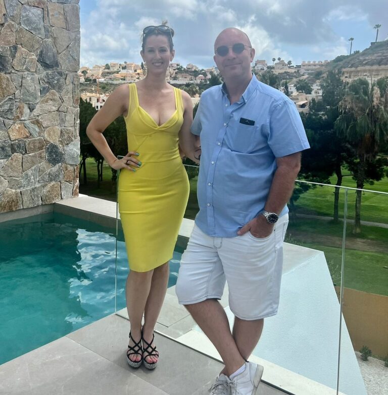 FRONT-LINE 4-BED LUXURY GOLF VILLAS ON LARGE PLOTS - Geres Homes - Real ...